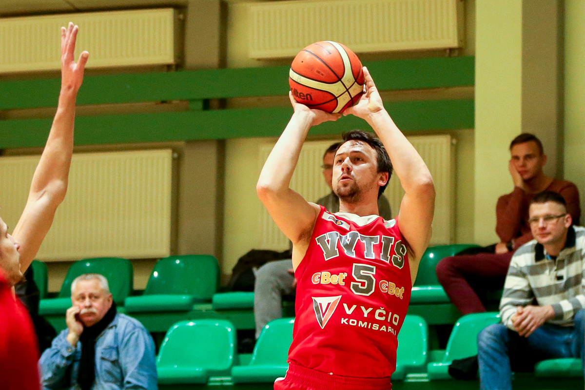 Tritaškiais prapliupęs Š. Vingelis nukalė „Vyčio“ pergalę / Naujienos - NKL